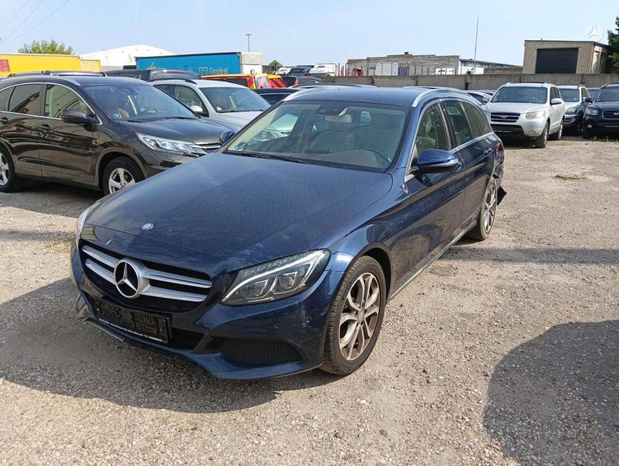 Zils Mercedes-Benz C 350 2015 Marijampole, ar dzinēja tilpumu 1.99 L un nobraukumu 341 tūkst. km par 5950 €, foto 3 vietnē AUTOMOTO.COM.LV