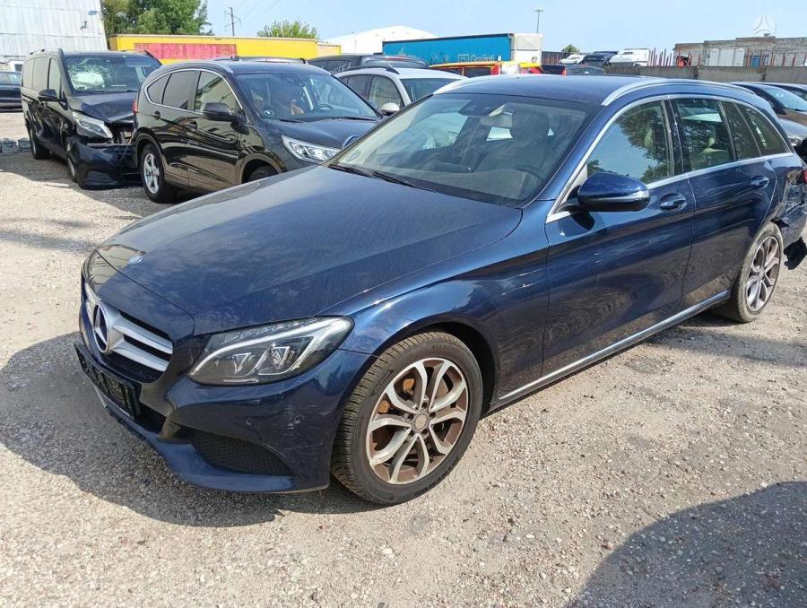 Zils Mercedes-Benz C 350 2015 Marijampole, ar dzinēja tilpumu 1.99 L un nobraukumu 341 tūkst. km par 5950 €, foto 4 vietnē AUTOMOTO.COM.LV