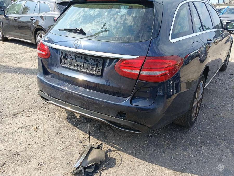 Zils Mercedes-Benz C 350 2015 Marijampole, ar dzinēja tilpumu 1.99 L un nobraukumu 341 tūkst. km par 5950 €, foto 9 vietnē AUTOMOTO.COM.LV