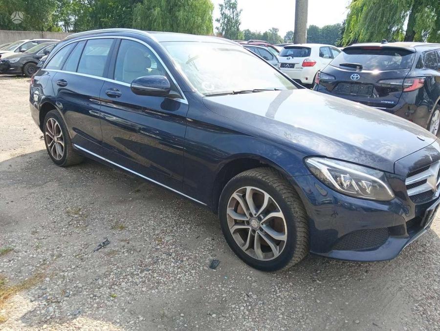 Zils Mercedes-Benz C 350 2015 Marijampole, ar dzinēja tilpumu 1.99 L un nobraukumu 341 tūkst. km par 5950 €, foto 11 vietnē AUTOMOTO.COM.LV