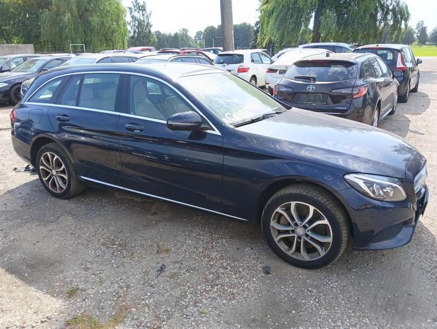 Zils Mercedes-Benz C 350 2015 Marijampole, ar dzinēja tilpumu 1.99 L un nobraukumu 341 tūkst. km par 5950 €, foto 12 vietnē AUTOMOTO.COM.LV