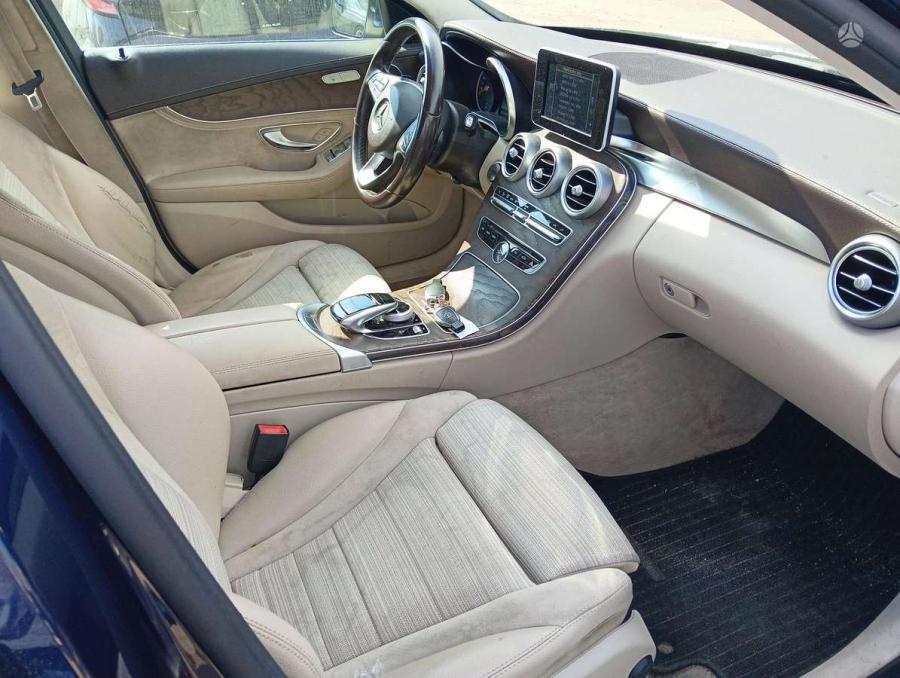 Zils Mercedes-Benz C 350 2015 Marijampole, ar dzinēja tilpumu 1.99 L un nobraukumu 341 tūkst. km par 5950 €, foto 13 vietnē AUTOMOTO.COM.LV