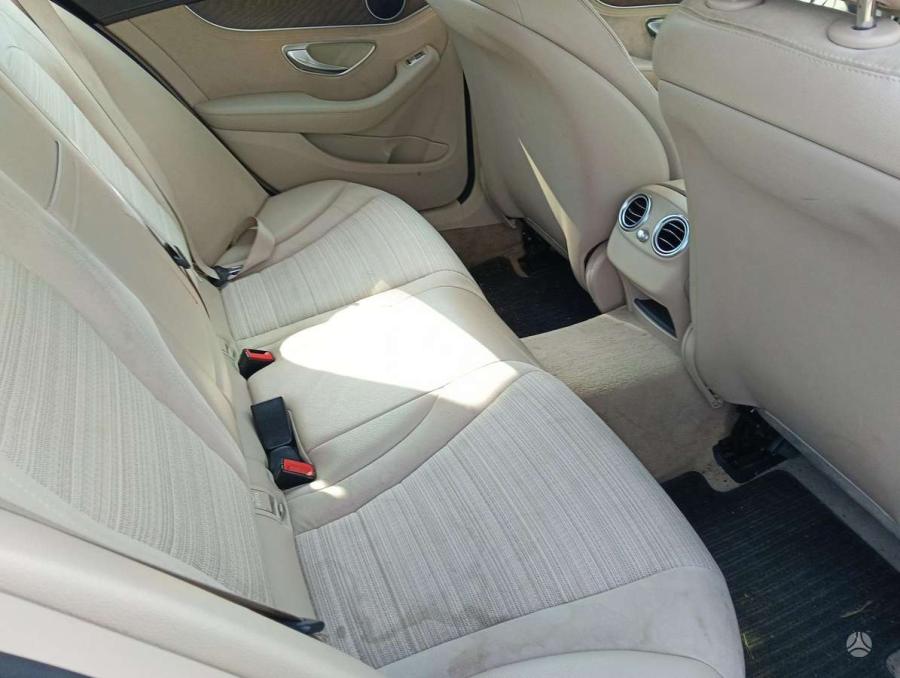 Zils Mercedes-Benz C 350 2015 Marijampole, ar dzinēja tilpumu 1.99 L un nobraukumu 341 tūkst. km par 5950 €, foto 14 vietnē AUTOMOTO.COM.LV