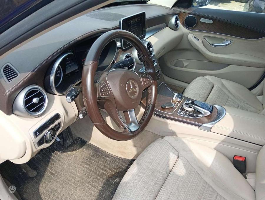 Zils Mercedes-Benz C 350 2015 Marijampole, ar dzinēja tilpumu 1.99 L un nobraukumu 341 tūkst. km par 5950 €, foto 24 vietnē AUTOMOTO.COM.LV