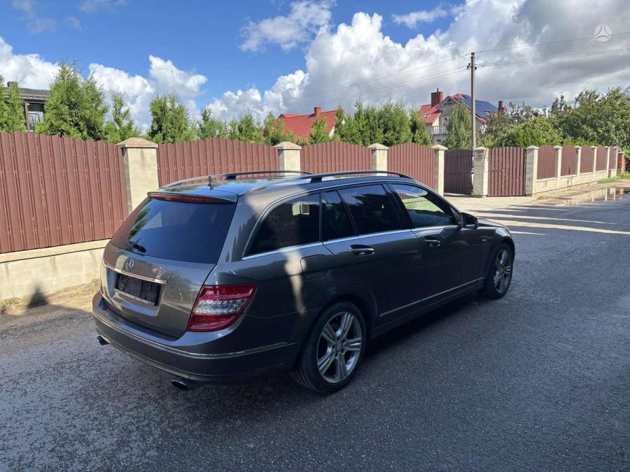Коричневый Мерседес Ц 350 2010 в Юрбаркас, объемом двигателя 3.00 л и пробегом 273 тыс. км за 4800 €, фото 6 на AUTOMOTO.COM.LV