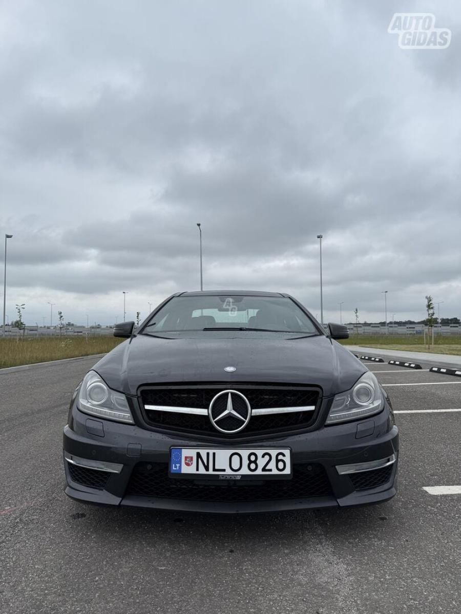 Mercedes-Benz C 350 2013 in Marijampole, with an engine capacity of 3.50 L and mileage of 260 thousand km for 10000 €, photo 20 on AUTOMOTO.COM.LV