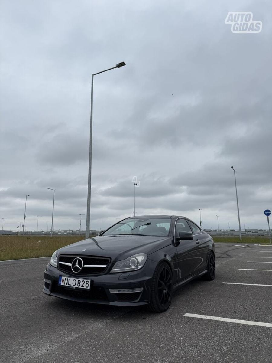 Mercedes-Benz C 350 2013 in Marijampole, with an engine capacity of 3.50 L and mileage of 260 thousand km for 10000 €, photo 21 on AUTOMOTO.COM.LV