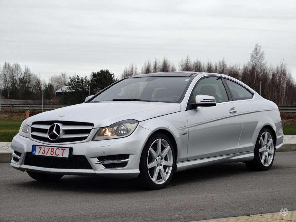 Pelēks Mercedes-Benz C 350 2012 Viļņa, ar dzinēja tilpumu 3.50 L un nobraukumu 152 tūkst. km par 11100 €, foto 7 vietnē AUTOMOTO.COM.LV