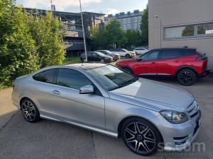 Grey Mercedes-Benz C 350 2014 in Riga, with an engine capacity of 3.50 L and mileage of 192 thousand km for 12200 €, photo 1 on AUTOMOTO.COM.LV
