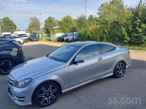 Grey Mercedes-Benz C 350 2014 in Riga, with an engine capacity of 3.50 L and mileage of 192 thousand km for 12200 €, photo 3 on AUTOMOTO.COM.LV