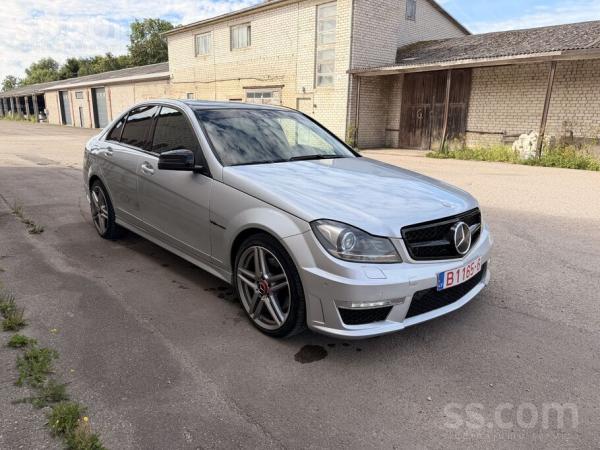 Pelēks Mercedes-Benz C 350 2011 Liepāja, ar dzinēja tilpumu 3.00 L un nobraukumu 228 tūkst. km par 8500 €, foto 6 vietnē AUTOMOTO.COM.LV