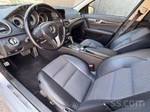 Grey Mercedes-Benz C 350 2011 in Liepaja, with an engine capacity of 3.00 L and mileage of 228 thousand km for 8500 €, photo 8 on AUTOMOTO.COM.LV