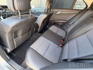 Grey Mercedes-Benz C 350 2011 in Liepaja, with an engine capacity of 3.00 L and mileage of 228 thousand km for 8500 €, photo 9 on AUTOMOTO.COM.LV