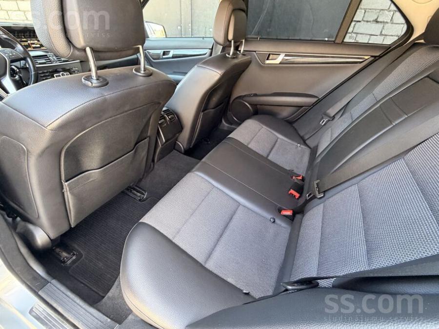 Grey Mercedes-Benz C 350 2011 in Liepaja, with an engine capacity of 3.00 L and mileage of 228 thousand km for 8500 €, photo 9 on AUTOMOTO.COM.LV