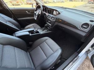 Grey Mercedes-Benz C 350 2011 in Liepaja, with an engine capacity of 3.00 L and mileage of 228 thousand km for 8500 €, photo 10 on AUTOMOTO.COM.LV