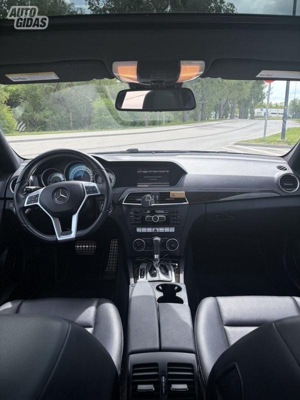 Grey Mercedes-Benz C 350 2014 in Siauliai, with an engine capacity of 3.50 L and mileage of 229 thousand km for 9300 €, photo 9 on AUTOMOTO.COM.LV