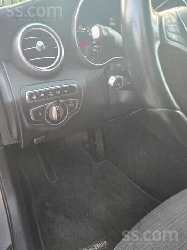 Pelēks Mercedes-Benz C 350 2015 Rīga, ar dzinēja tilpumu 2.00 L un nobraukumu 121 tūkst. km par 17000 €, foto 5 vietnē AUTOMOTO.COM.LV