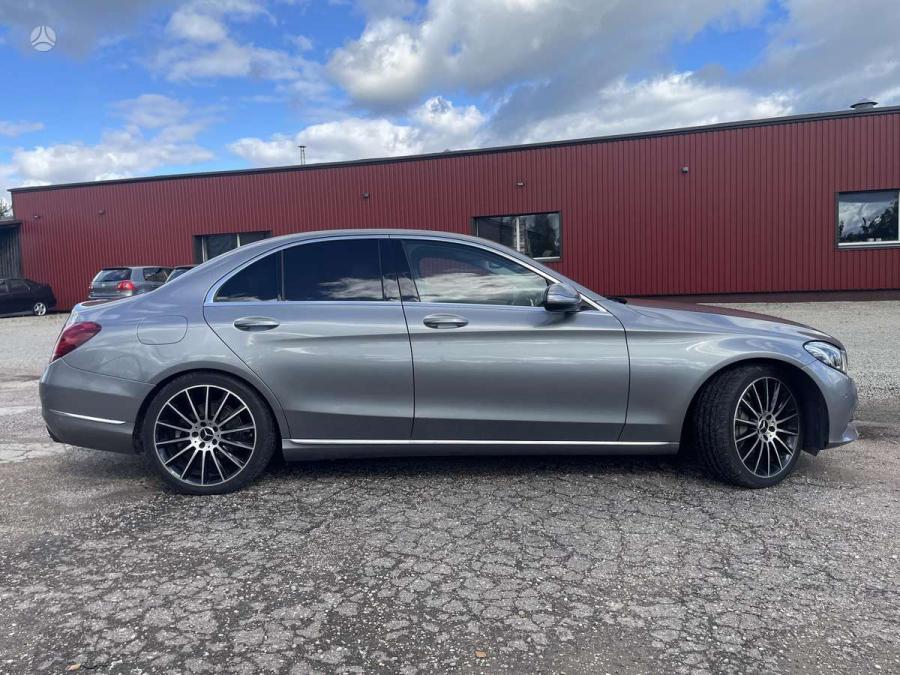Grey Mercedes-Benz C 350 2015 in Telschi, with an engine capacity of 1.99 L and mileage of 230 thousand km for 14499 €, photo 6 on AUTOMOTO.COM.LV