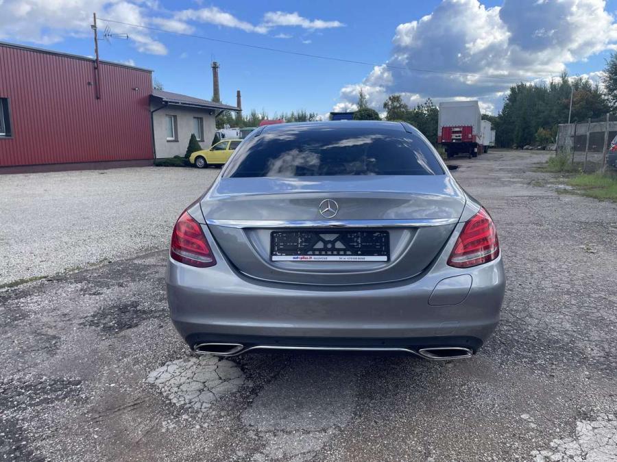 Grey Mercedes-Benz C 350 2015 in Telschi, with an engine capacity of 1.99 L and mileage of 230 thousand km for 14499 €, photo 10 on AUTOMOTO.COM.LV