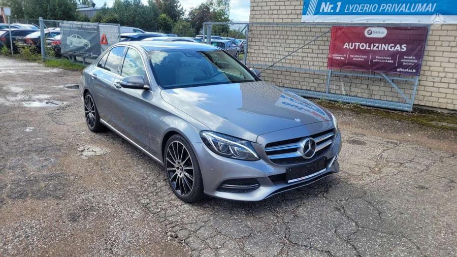 Grey Mercedes-Benz C 350 2015 in Telschi, with an engine capacity of 1.99 L and mileage of 230 thousand km for 14499 €, photo 11 on AUTOMOTO.COM.LV