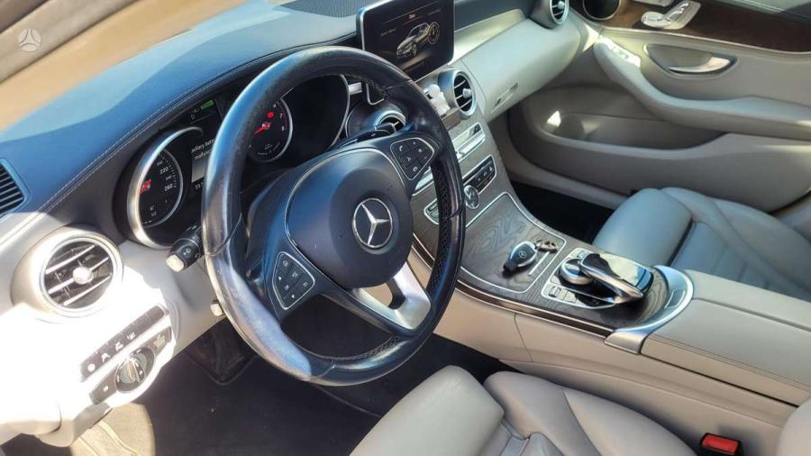 Grey Mercedes-Benz C 350 2015 in Telschi, with an engine capacity of 1.99 L and mileage of 230 thousand km for 14499 €, photo 16 on AUTOMOTO.COM.LV