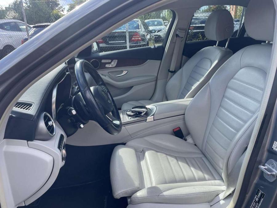 Grey Mercedes-Benz C 350 2015 in Telschi, with an engine capacity of 1.99 L and mileage of 230 thousand km for 14499 €, photo 18 on AUTOMOTO.COM.LV