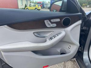 Grey Mercedes-Benz C 350 2015 in Telschi, with an engine capacity of 1.99 L and mileage of 230 thousand km for 14499 €, photo 24 on AUTOMOTO.COM.LV