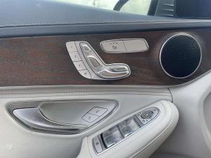 Grey Mercedes-Benz C 350 2015 in Telschi, with an engine capacity of 1.99 L and mileage of 230 thousand km for 14499 €, photo 26 on AUTOMOTO.COM.LV