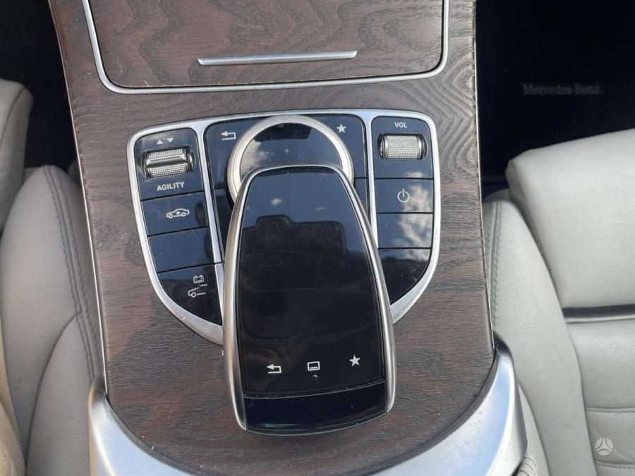 Grey Mercedes-Benz C 350 2015 in Telschi, with an engine capacity of 1.99 L and mileage of 230 thousand km for 14499 €, photo 34 on AUTOMOTO.COM.LV