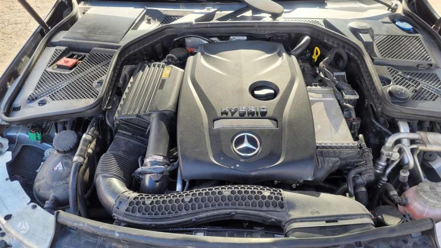 Grey Mercedes-Benz C 350 2015 in Telschi, with an engine capacity of 1.99 L and mileage of 230 thousand km for 14499 €, photo 44 on AUTOMOTO.COM.LV