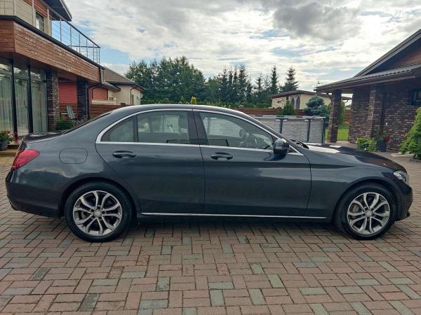 Pelēks Mercedes-Benz C 350 2017 Pakruojis, ar dzinēja tilpumu 1.99 L un nobraukumu 179 tūkst. km par 12750 €, foto 9 vietnē AUTOMOTO.COM.LV