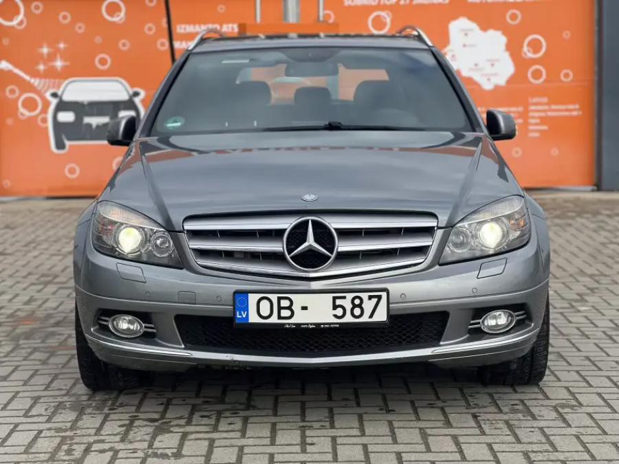 Серый Мерседес Ц 350 2009 в Екабпилс, объемом двигателя 3.00 л и пробегом 302 тыс. км за 6300 €, фото 5 на AUTOMOTO.COM.LV