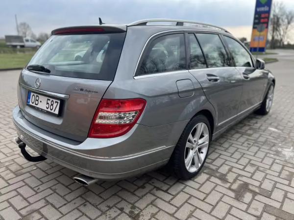 Pelēks Mercedes-Benz C 350 2009 Jēkabpils, ar dzinēja tilpumu 3.00 L un nobraukumu 302 tūkst. km par 6300 €, foto 6 vietnē AUTOMOTO.COM.LV