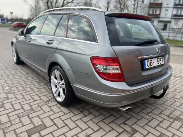 Pelēks Mercedes-Benz C 350 2009 Jēkabpils, ar dzinēja tilpumu 3.00 L un nobraukumu 302 tūkst. km par 6300 €, foto 7 vietnē AUTOMOTO.COM.LV