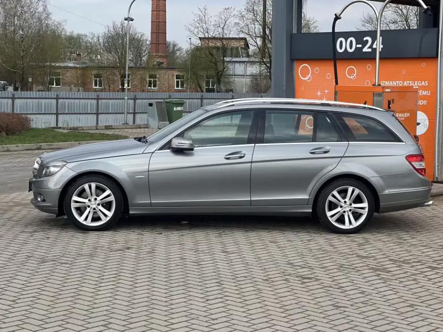 Серый Мерседес Ц 350 2009 в Екабпилс, объемом двигателя 3.00 л и пробегом 302 тыс. км за 6300 €, фото 11 на AUTOMOTO.COM.LV