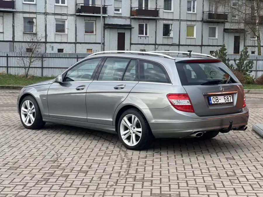 Серый Мерседес Ц 350 2009 в Екабпилс, объемом двигателя 3.00 л и пробегом 302 тыс. км за 6300 €, фото 12 на AUTOMOTO.COM.LV