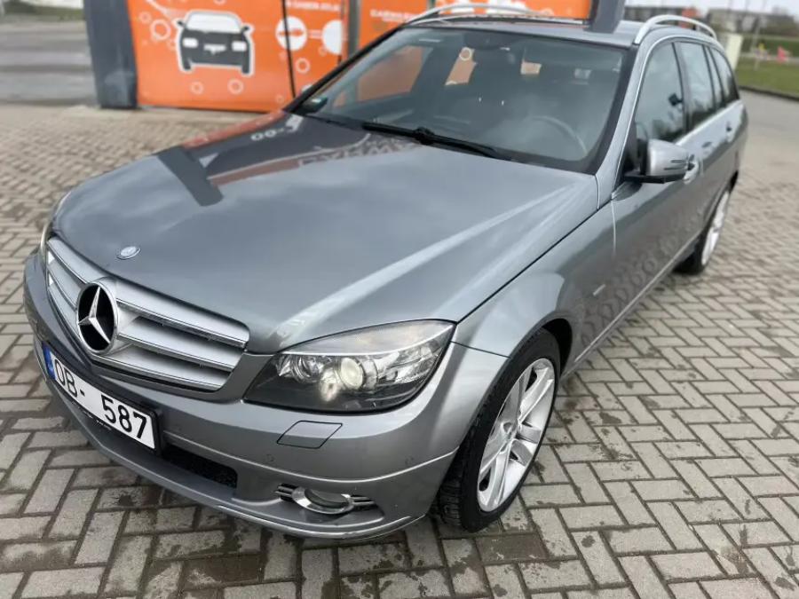 Серый Мерседес Ц 350 2009 в Екабпилс, объемом двигателя 3.00 л и пробегом 302 тыс. км за 6300 €, фото 13 на AUTOMOTO.COM.LV