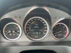 Серый Мерседес Ц 350 2009 в Екабпилс, объемом двигателя 3.00 л и пробегом 302 тыс. км за 6300 €, фото 35 на AUTOMOTO.COM.LV