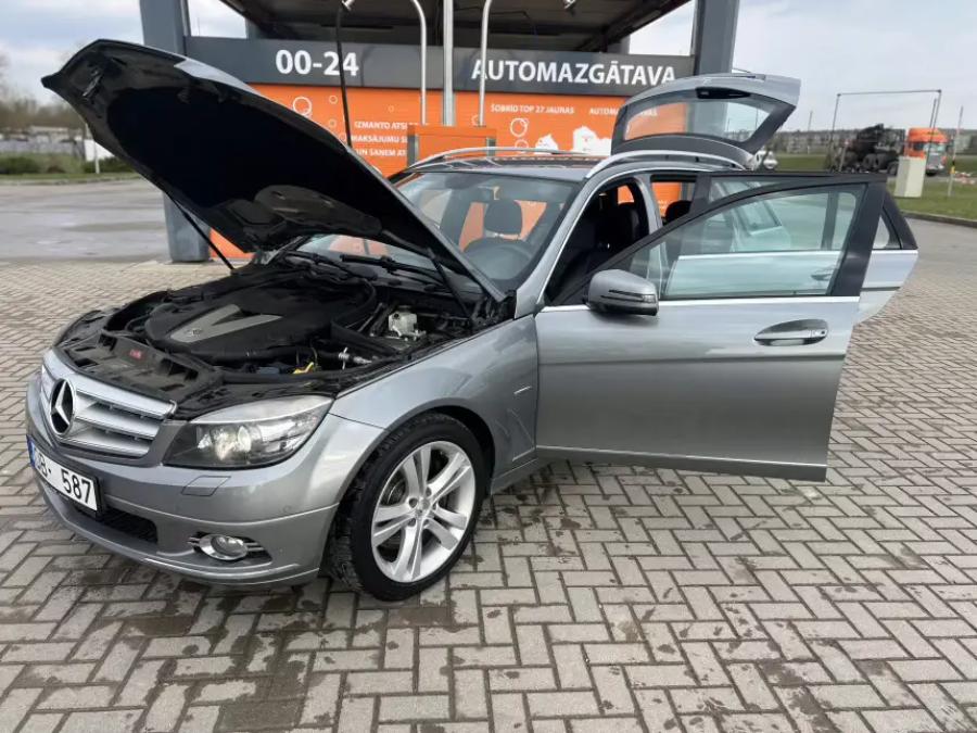 Серый Мерседес Ц 350 2009 в Екабпилс, объемом двигателя 3.00 л и пробегом 302 тыс. км за 6300 €, фото 36 на AUTOMOTO.COM.LV