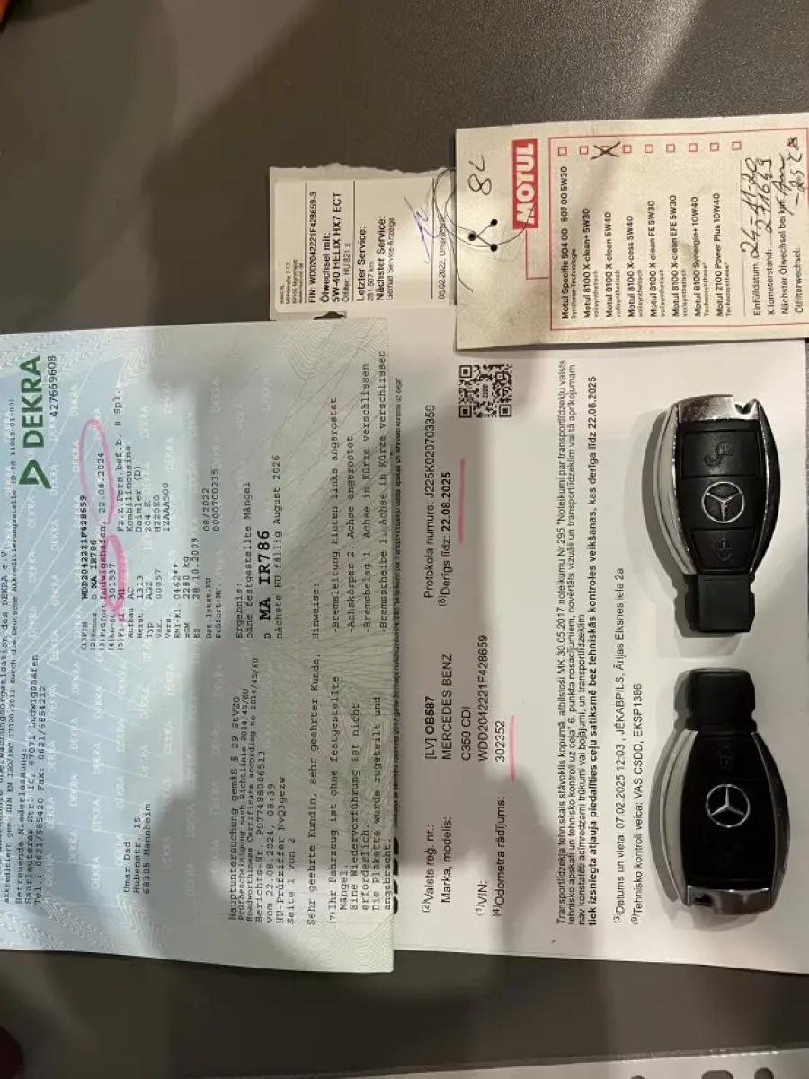 Серый Мерседес Ц 350 2009 в Екабпилс, объемом двигателя 3.00 л и пробегом 302 тыс. км за 6300 €, фото 39 на AUTOMOTO.COM.LV