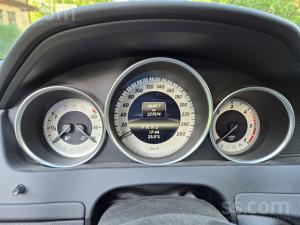 Grey Mercedes-Benz C 350 2013 in Riga, with an engine capacity of 3.00 L and mileage of 228 thousand km for 9000 €, photo 7 on AUTOMOTO.COM.LV