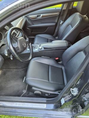 Grey Mercedes-Benz C 350 2013 in Riga, with an engine capacity of 3.00 L and mileage of 228 thousand km for 9000 €, photo 8 on AUTOMOTO.COM.LV