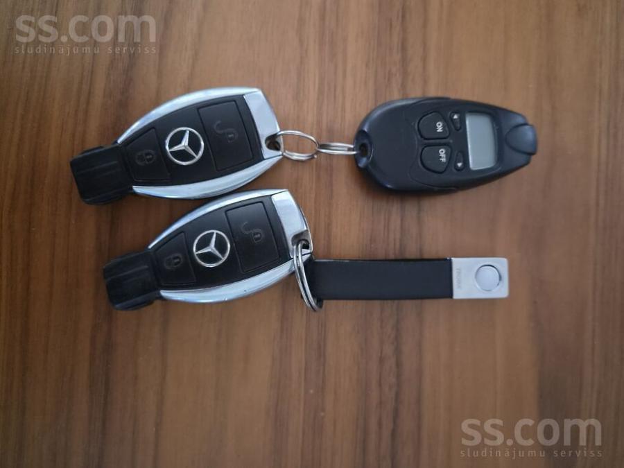Grey Mercedes-Benz C 350 2013 in Riga, with an engine capacity of 3.00 L and mileage of 228 thousand km for 9000 €, photo 11 on AUTOMOTO.COM.LV