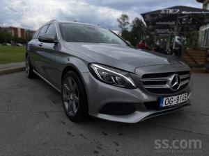Pelēks Mercedes-Benz C 350 2015 Rīga, ar dzinēja tilpumu 2.00 L un nobraukumu 303 tūkst. km par 11300 €, foto 2 vietnē AUTOMOTO.COM.LV