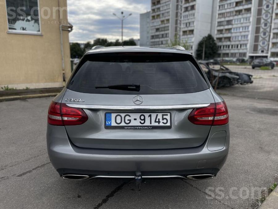 Pelēks Mercedes-Benz C 350 2015 Rīga, ar dzinēja tilpumu 2.00 L un nobraukumu 303 tūkst. km par 11300 €, foto 5 vietnē AUTOMOTO.COM.LV
