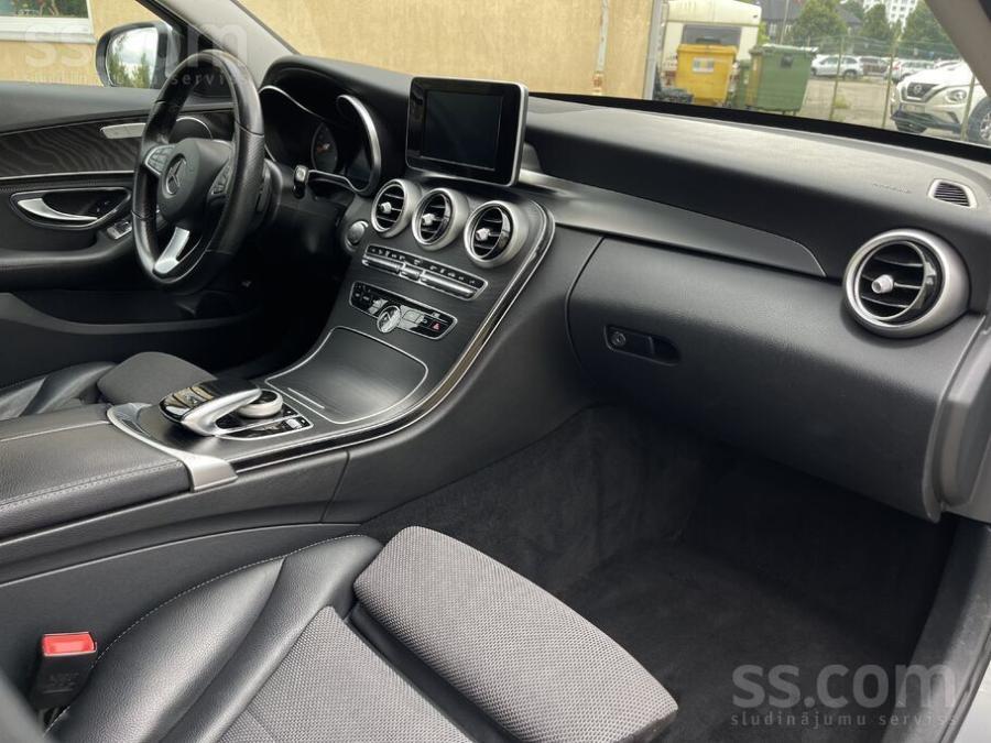 Pelēks Mercedes-Benz C 350 2015 Rīga, ar dzinēja tilpumu 2.00 L un nobraukumu 303 tūkst. km par 11300 €, foto 13 vietnē AUTOMOTO.COM.LV