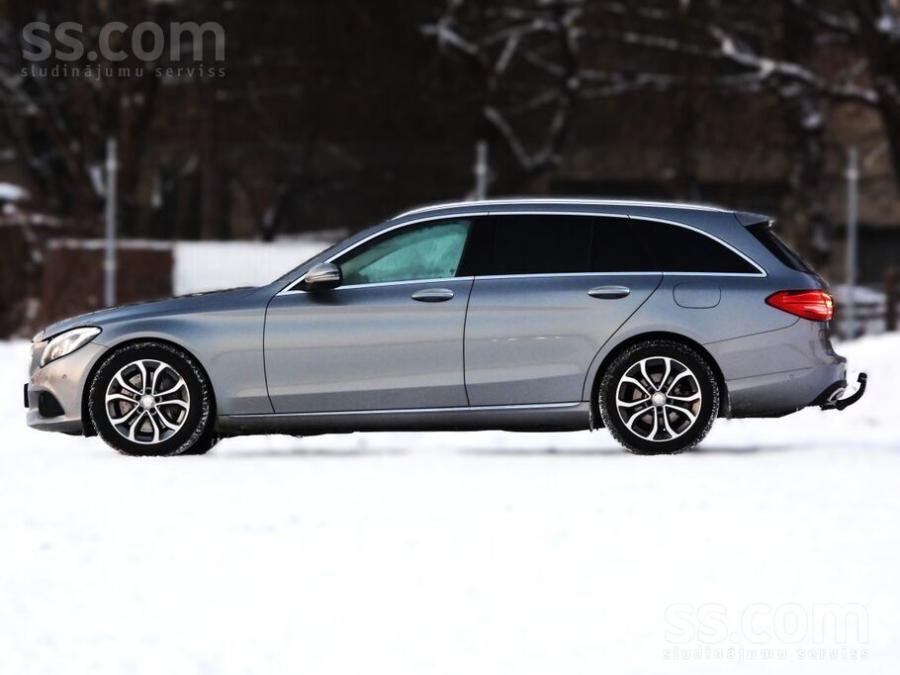 Grey Mercedes-Benz C 350 2015 in Riga, with an engine capacity of 2.00 L and mileage of 304 thousand km for 14790 €, photo 4 on AUTOMOTO.COM.LV