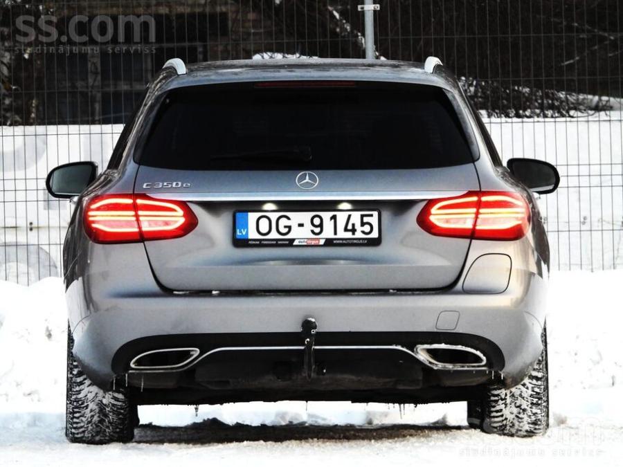 Grey Mercedes-Benz C 350 2015 in Riga, with an engine capacity of 2.00 L and mileage of 304 thousand km for 14790 €, photo 6 on AUTOMOTO.COM.LV