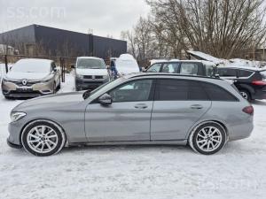Grey Mercedes-Benz C 350 2015 in Riga, with an engine capacity of 2.00 L and mileage of 246 thousand km for 14990 €, photo 9 on AUTOMOTO.COM.LV