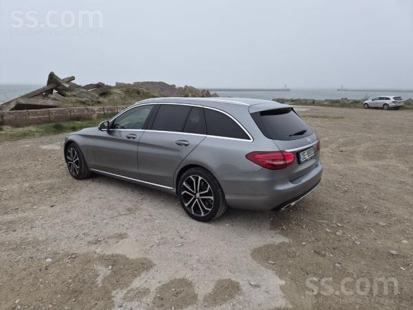 Grey Mercedes-Benz C 350 2015 in Liepaja, with an engine capacity of 2.00 L and mileage of 233 thousand km for 12500 €, photo 7 on AUTOMOTO.COM.LV